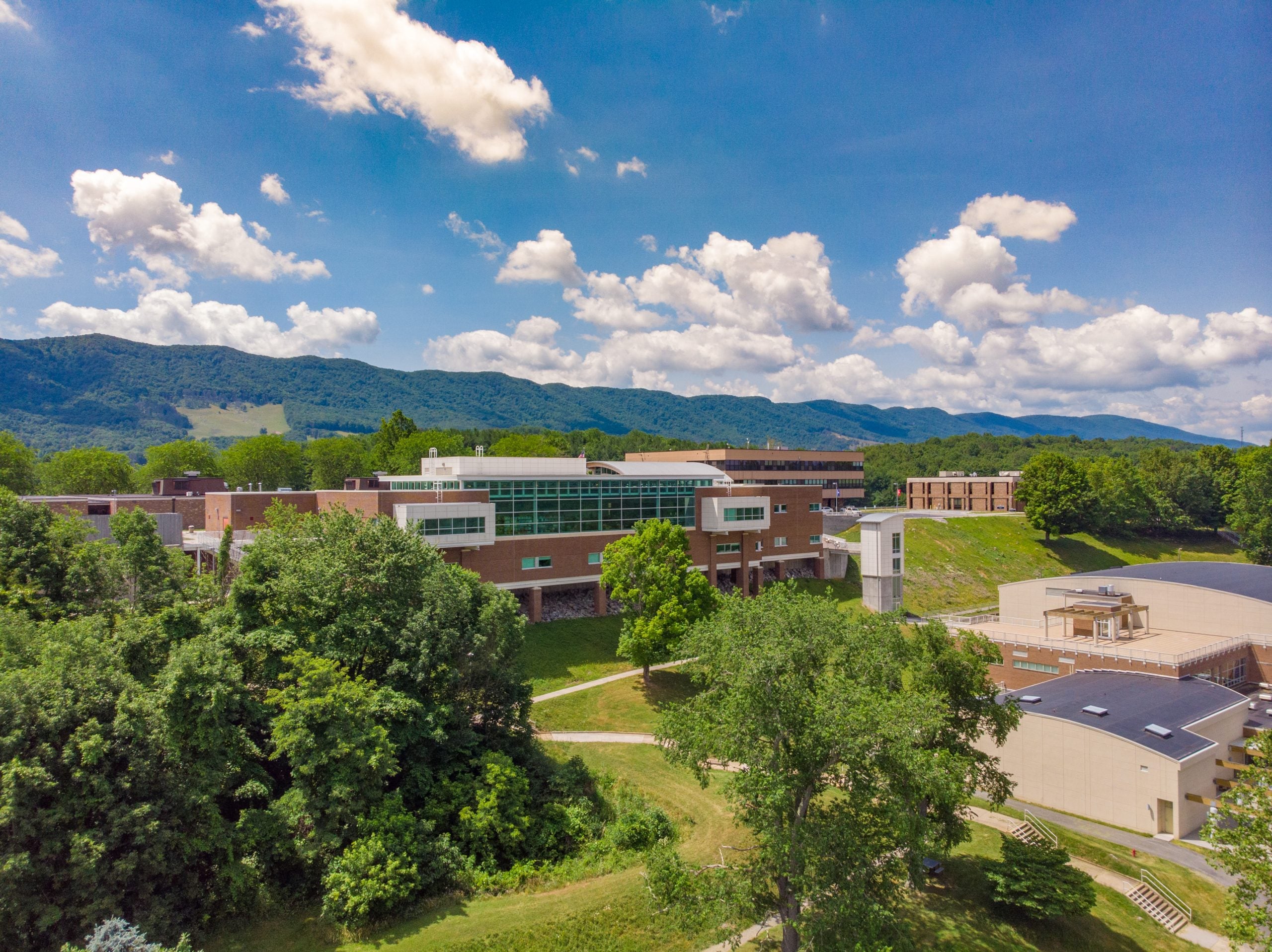 Students Offered $1000 Incentive for Completing Select Fast-Track ...